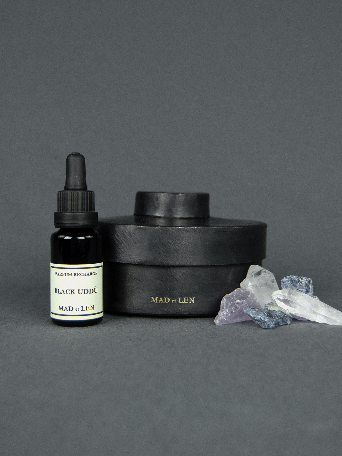 MAD et LEN - 'Black Uddu' Pot Pourri Apothicaire | BFORM Onlineshop ...